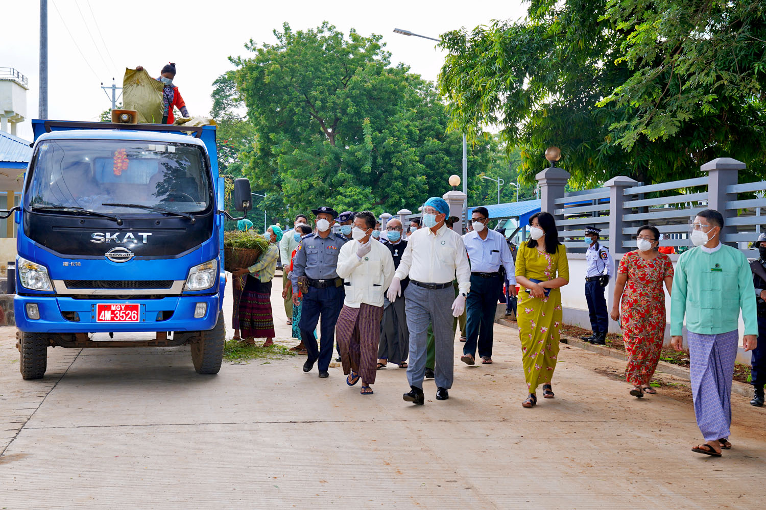 မကွေးတိုင်းဒေသကြီး ဝန်ကြီးချုပ် မကွေးတိုင်းပြည်သူ့ဆေးရုံကြီး စုပေါင