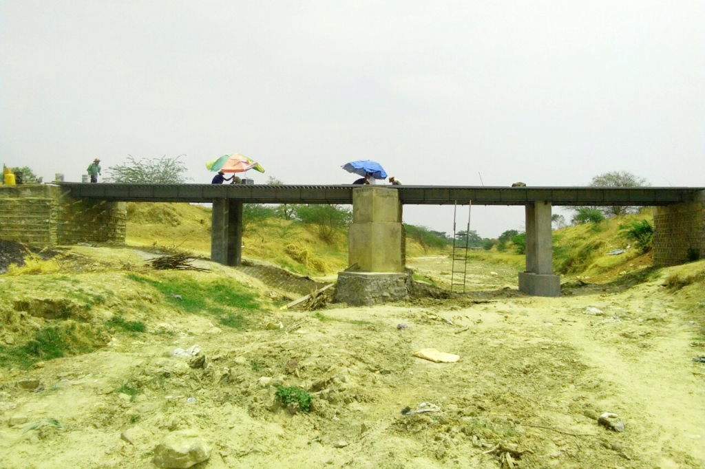 Rural bridge over Monetaing Creek being repaired in Meiktila | Myanmar ...